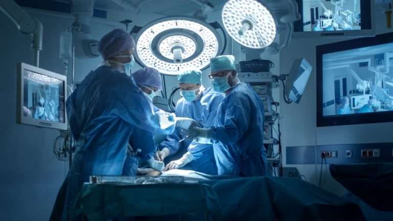 What is Theatre Nursing? - MMA Healthcare Recruitment: Your Path to UK ...